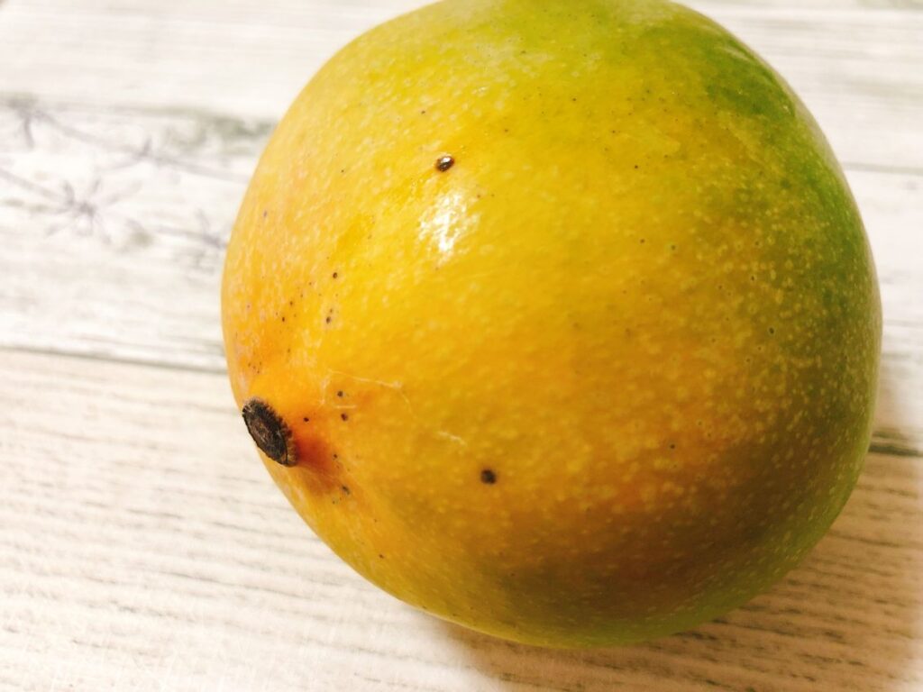 沖縄産！幻の「キーツマンゴー」の食べ頃、保存方法、切り方を「果物のプロ」が解説！ | 名古屋グルメ ぱるとよ